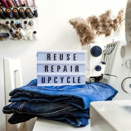 LUGA Lab - Atelier Upcycling – Couture avec Céleste | Luxembourg